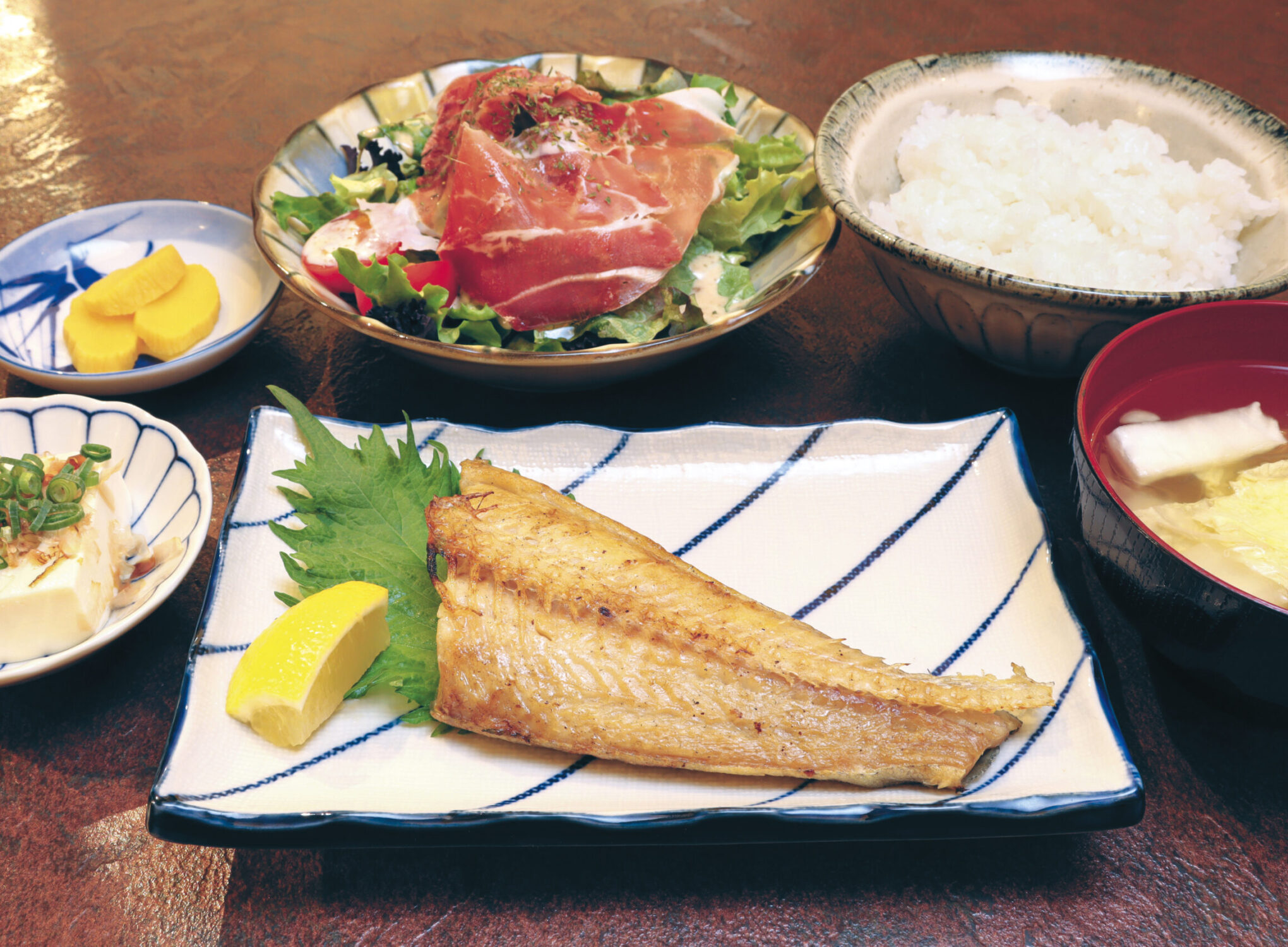 食茶寮IWAKI 青森から直送される鮮度抜群の帆立や魚介を味わい尽くそう！ | 日刊webあきたタウン情報